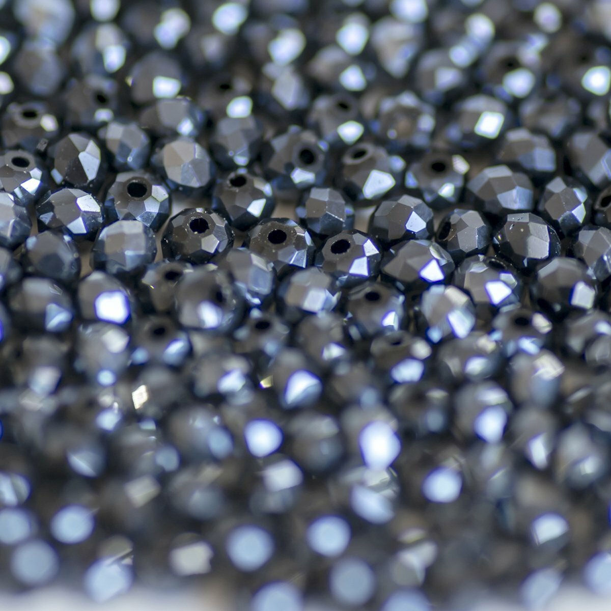 Бусины стеклянные рондели 100 шт, граненые 3.5х2.5 мм, цвет гематитовый