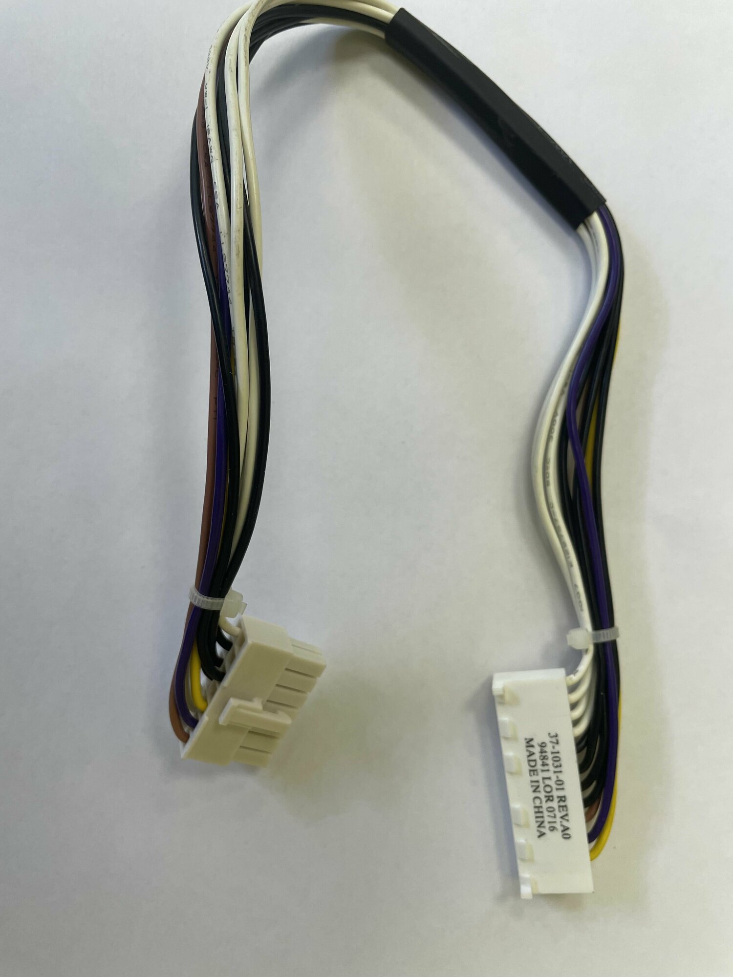 Кабель Cisco 37-1031-01 Cable 2901 PSU-MLB