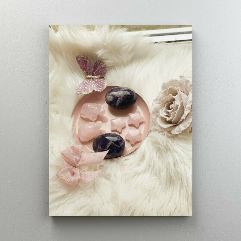 Интерьерная картина на холсте "Украшения из минералов" размер 22x30 см