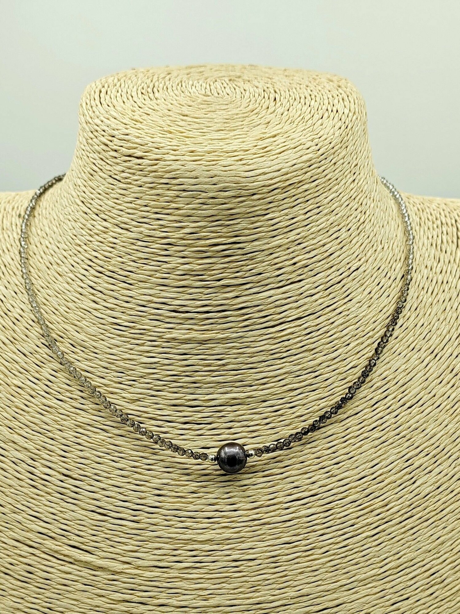 Колье, шпинель