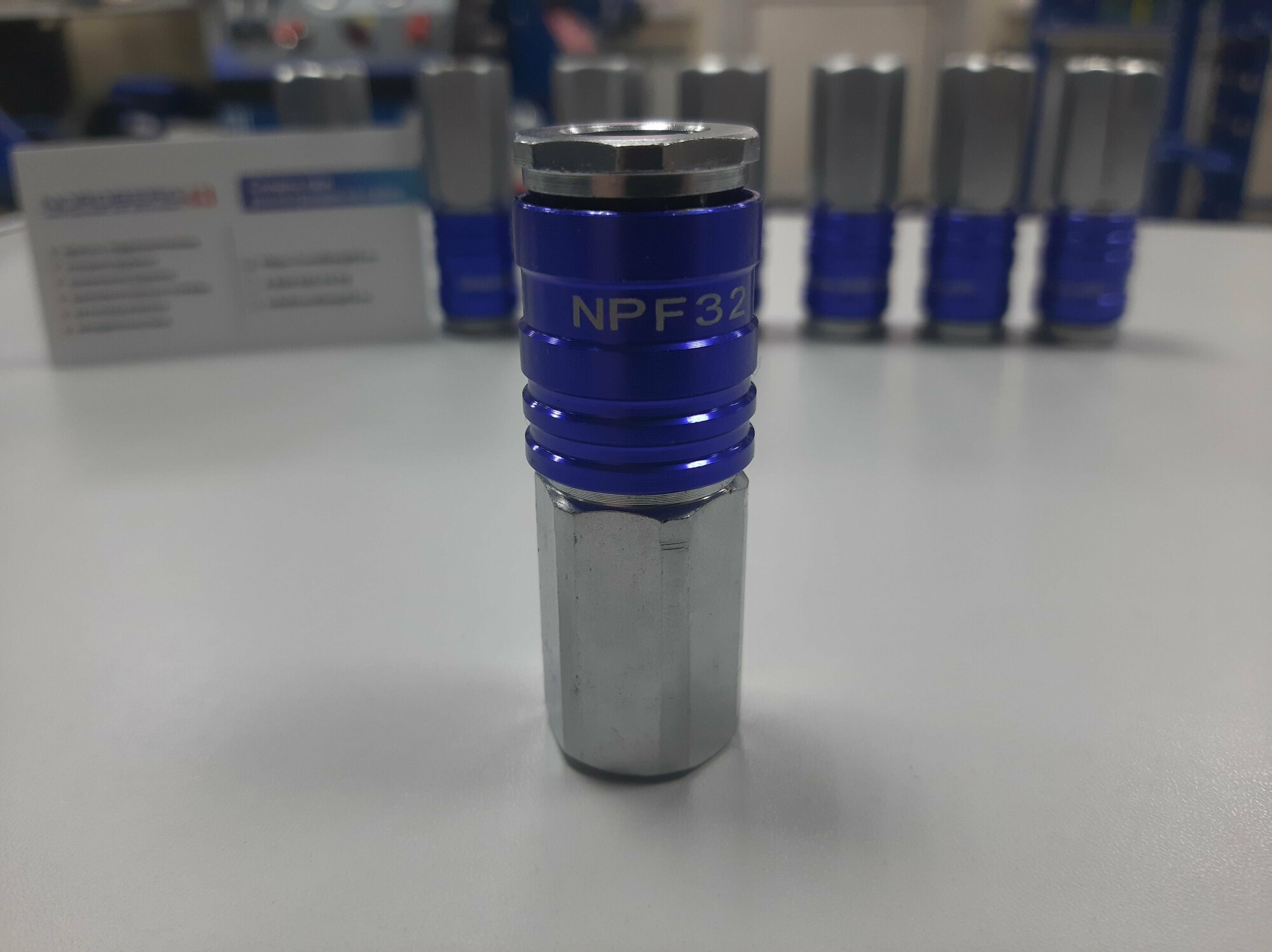 Разъем быстросъемный "мама" для пневмоинструмента - резьба F1/4" NORDBERG