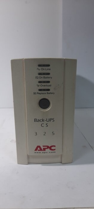 Источник бесперебойного питания автономный APC Back-UPS CS 325 без АКБ