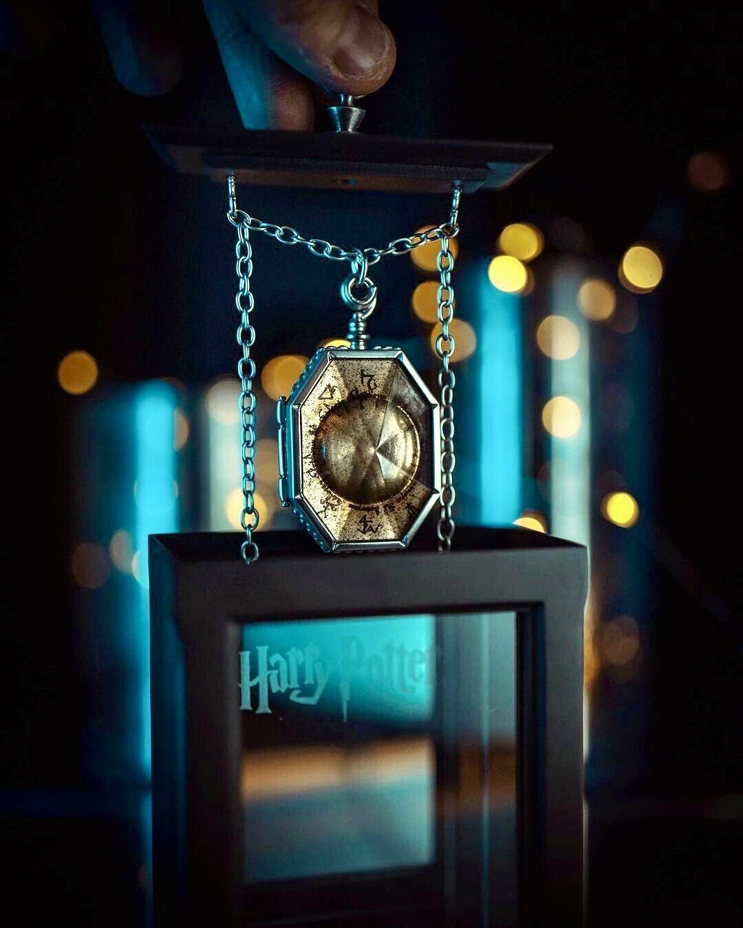 Медальон из пещеры Гарри Поттер крестраж