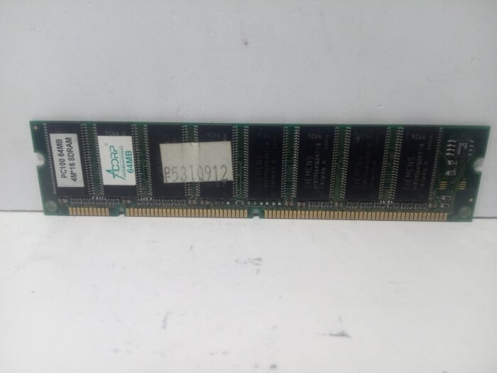 Оперативная память SDRAM Acorp 8 чипов Siemens Hyb39s64160AT-8 9926