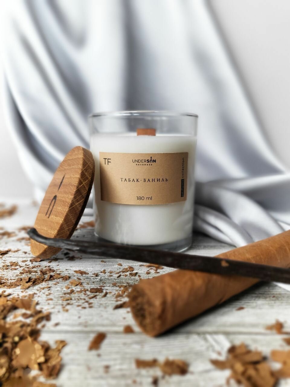 Свеча ароматическая в стекле TF Табак и ваниль / аромасвечи интерьерные для дома / подарок женщине 180ml