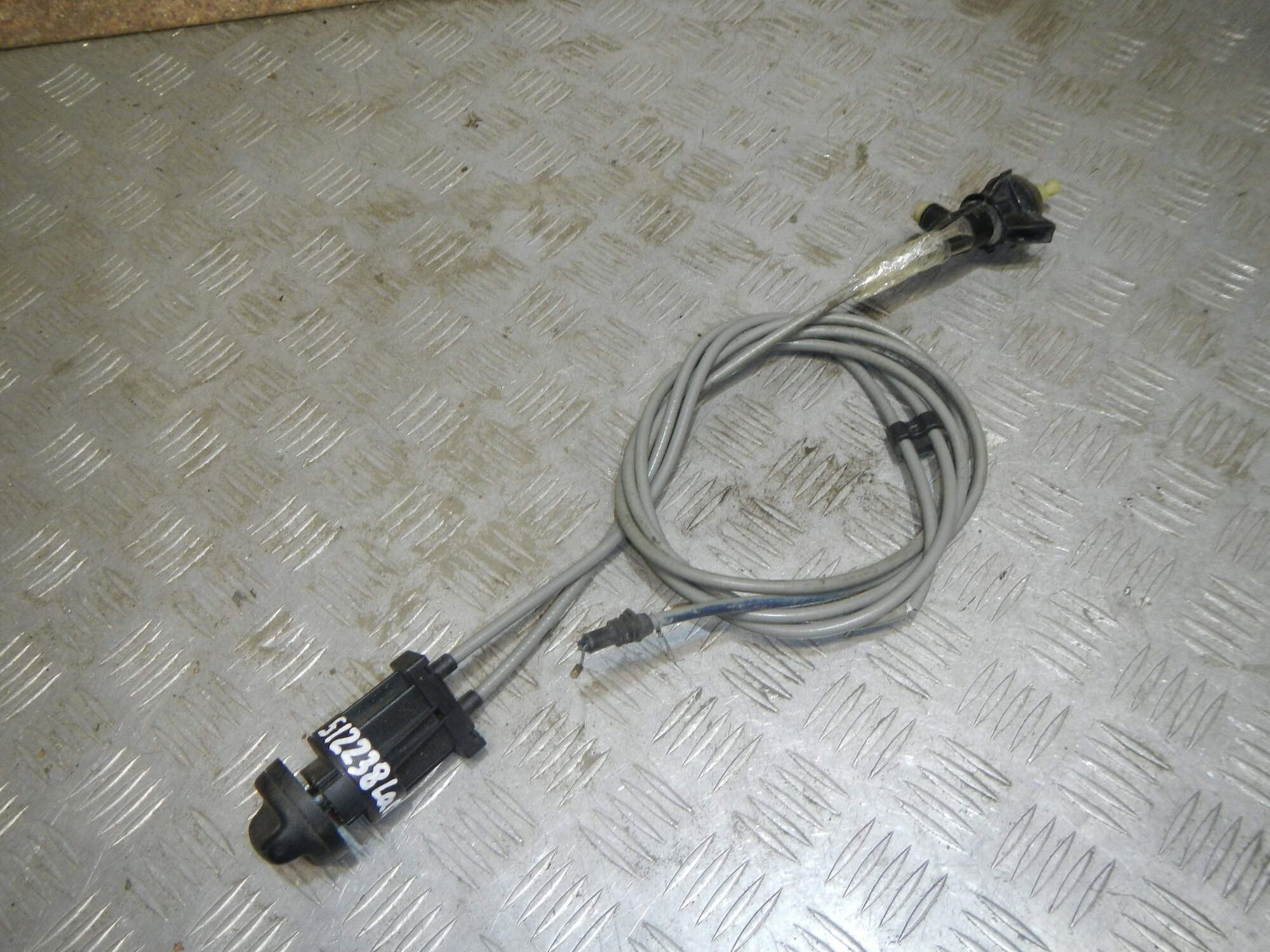 Б/У Моторчик корректора фар, ВАЗ (VAZ)-LADA LARGUS (ларгус) LADA LARGUS (Ларгус) с тросом и ручкой Повреждена изоляция тр...