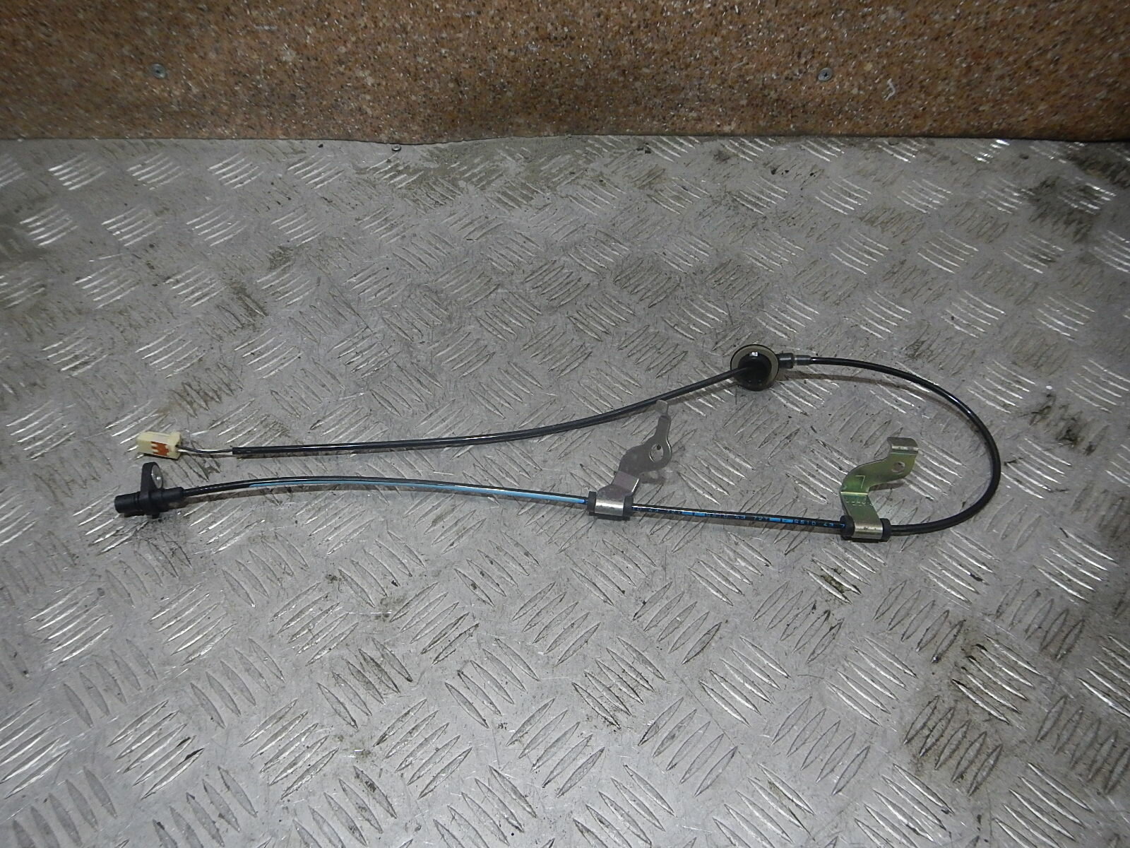 Б/У Датчик ABS задний, Mazda (Мазда)-6 (GH) (07-) MAZDA 6 (GH) (07-) Левый Новый 296778 MAZDA арт. GS1D4372Y