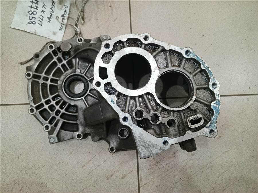 Корпус МКПП средняя часть от Hyundai Accent 2000-2012