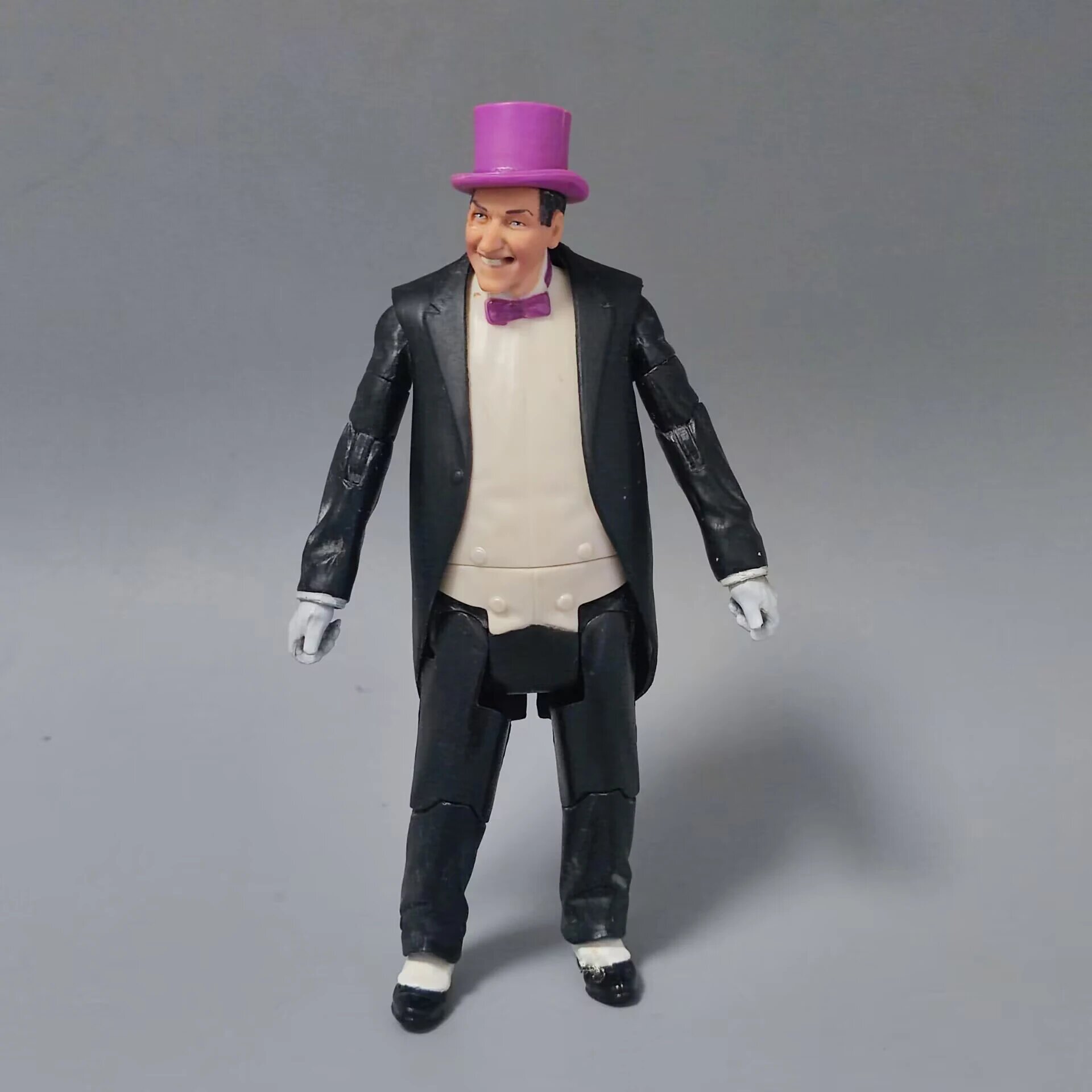 Фигурка Пингвин-человек DCUniverse Classics 1966 Hasbro 6 дюймов no Umbrella