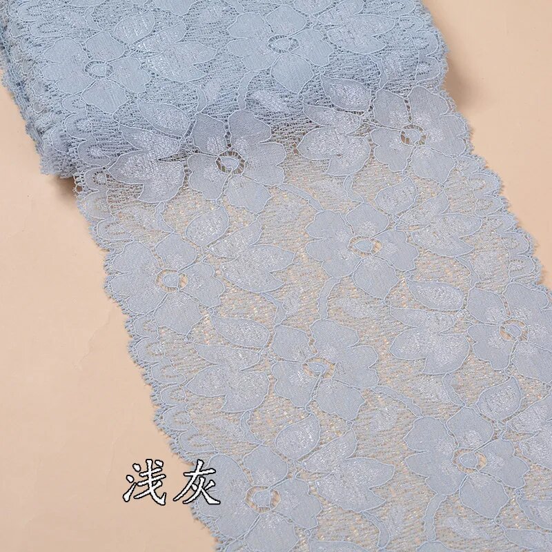 Кружевная лента Light Gray 16 см, цветочный узор