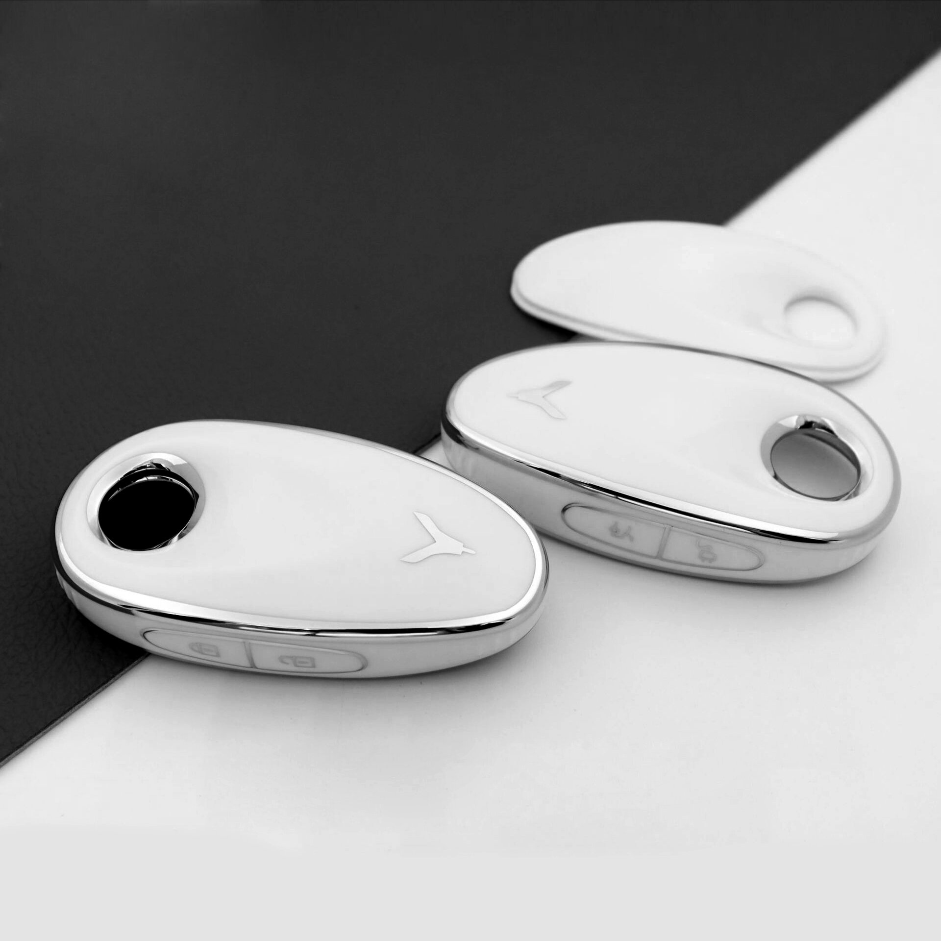 Чехол для автомобилього ключа Voyah Free силиконовый 4 кнопки белый