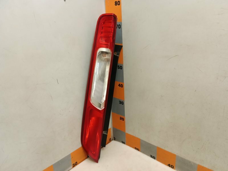 Б/У Хэтчбек, оригинал, до рестайлинг Фонарь задний левый Ford Focus 2007 2 368977 FORD арт. 1420451