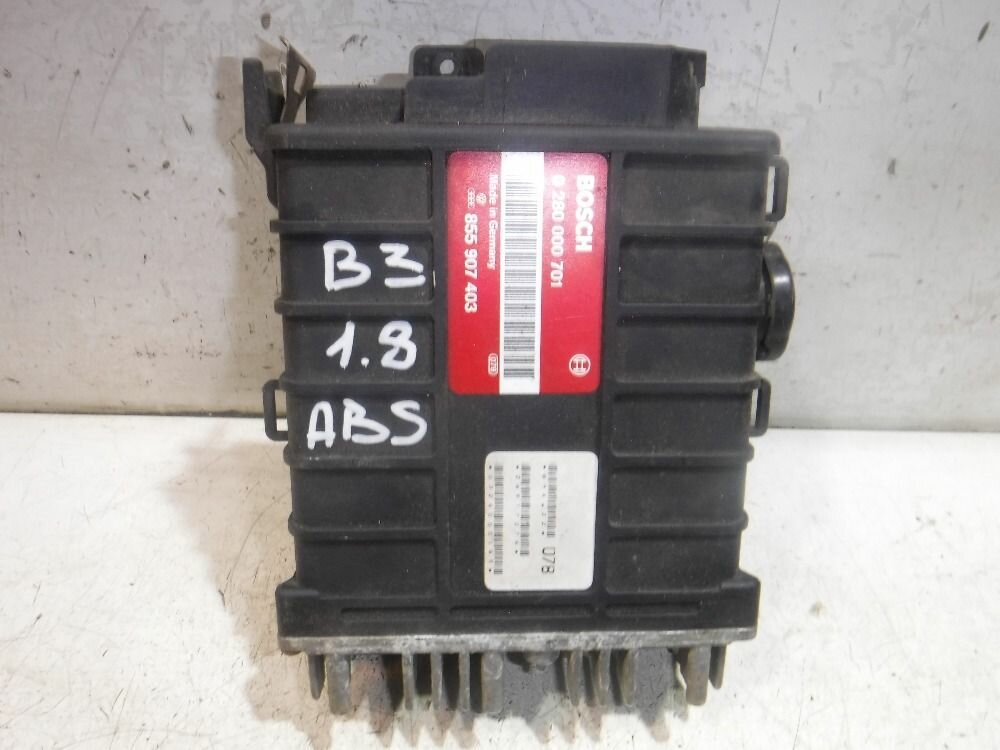 Блок управления двигателем VW Passat B3 855907403