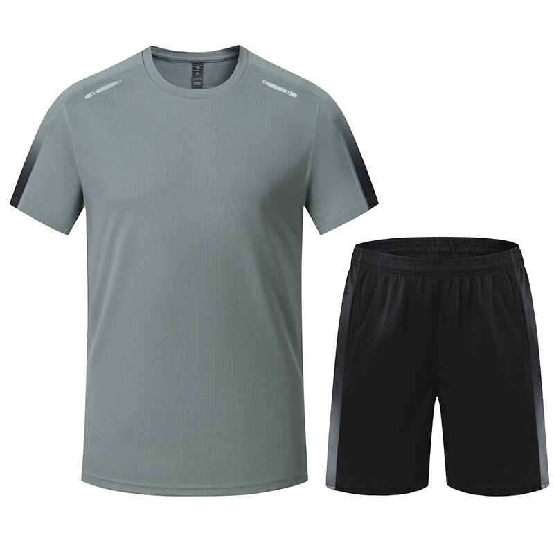 Костюм спортивный