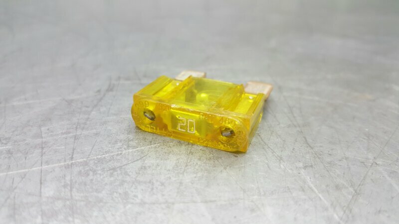 Силовые предохранители Ford Focus DBW EYDB 1998 (б/у)