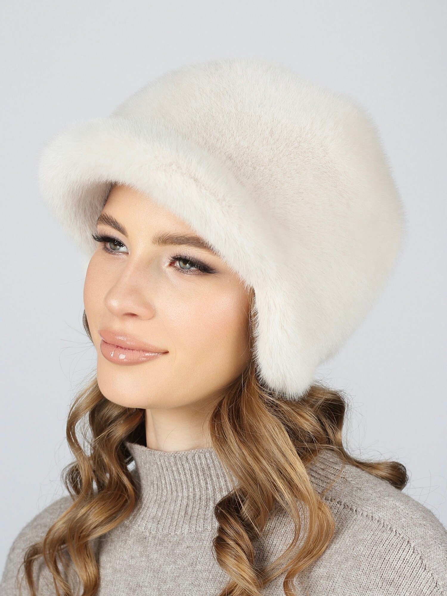 Шапка-ушанка Осень-зима 2025 для женщин