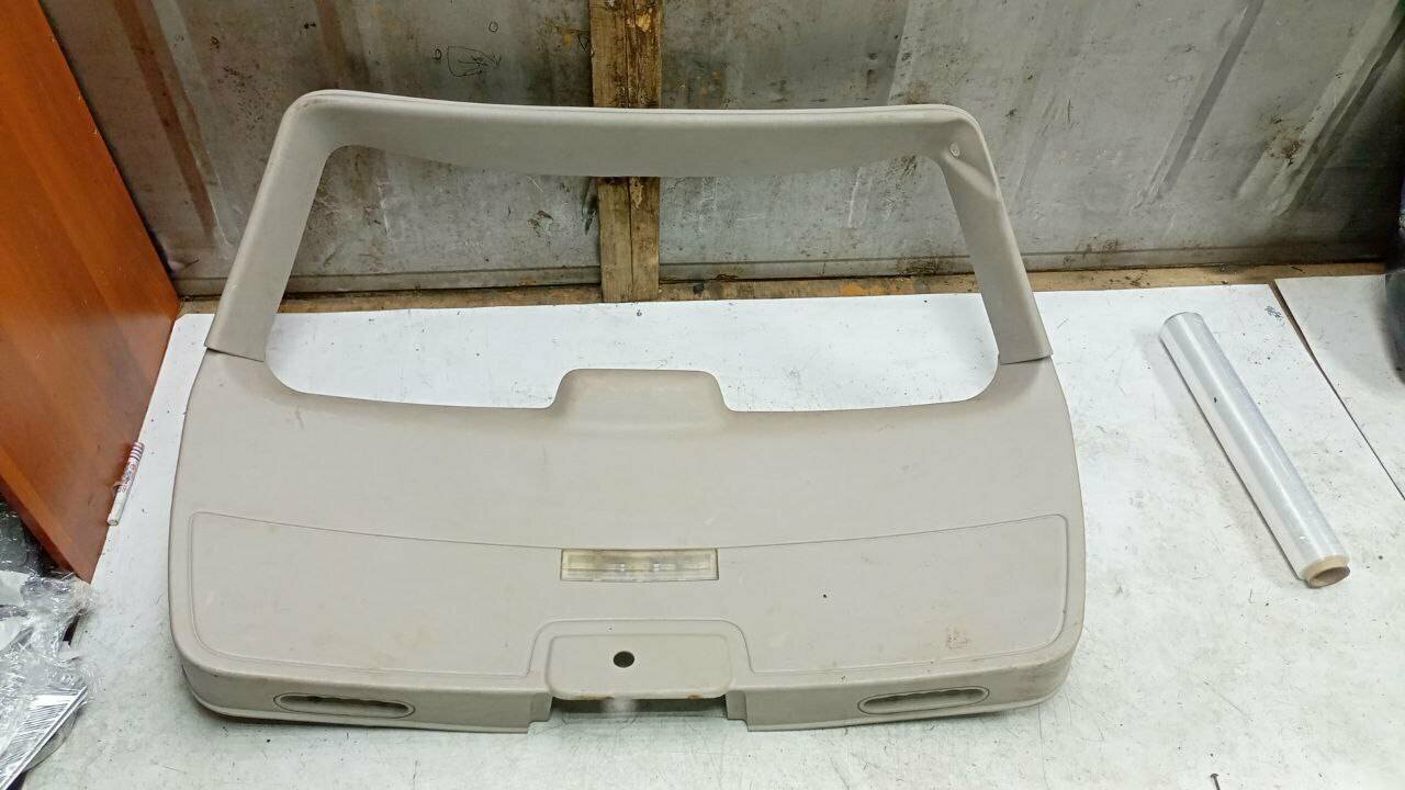 Обшивка крышки багажника Chrysler Pacifica CS (2003 - 2008)