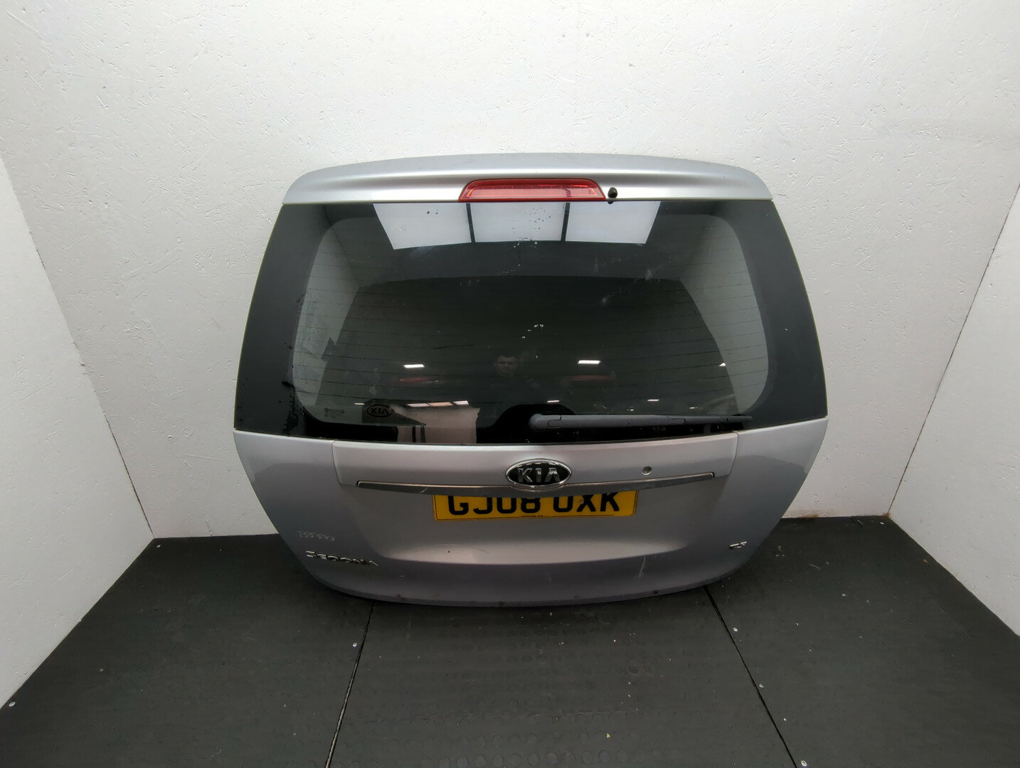 Крышка (дверь) багажника КИА Carnival Б/У