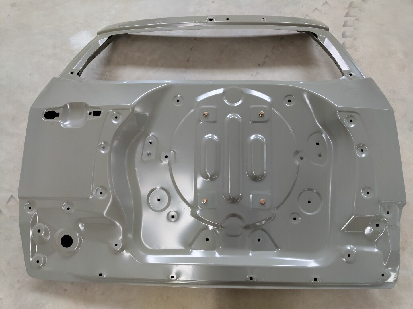 Дверь задняя пятая (крышка багажника) Chery Tiggo 3 [2.0 16V CVT внедорожник] T116301010FVDY