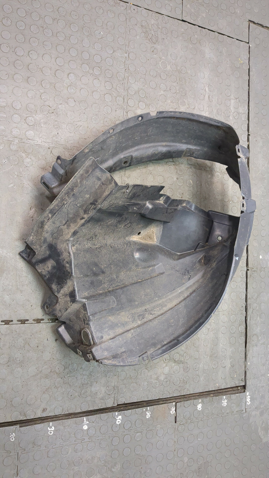 Защита арок (подкрылок) правая передняя Nissan Note E12 Б/У