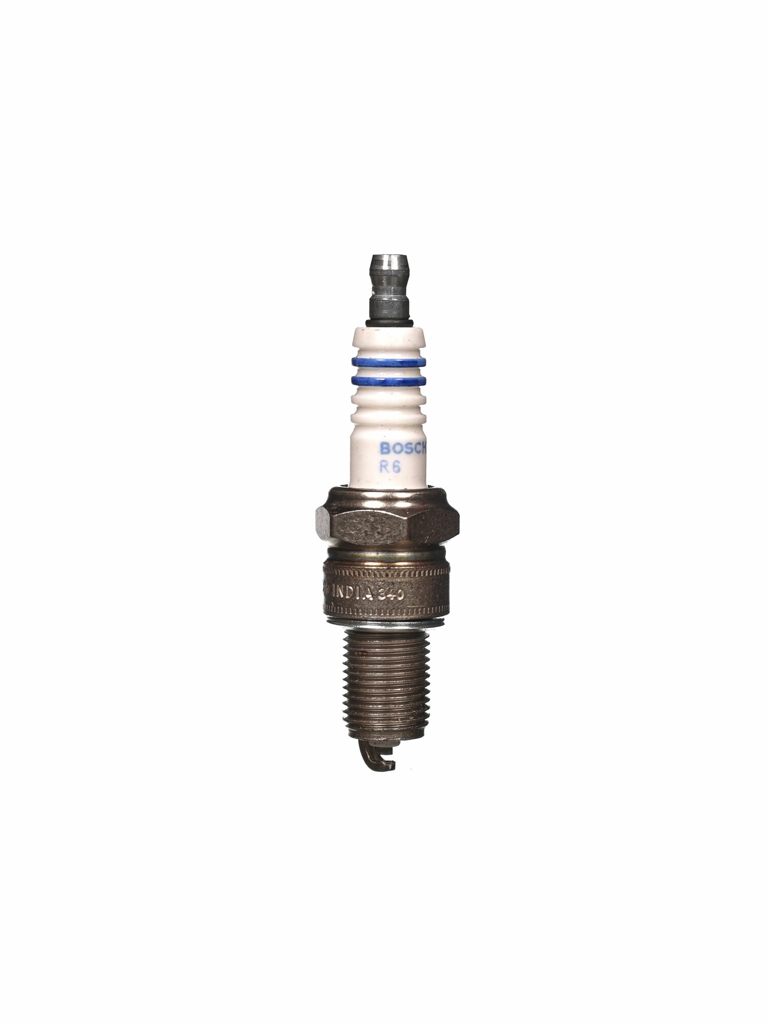 Свеча зажигания Bosch Super Plus (0 242 229 687), 1 шт.