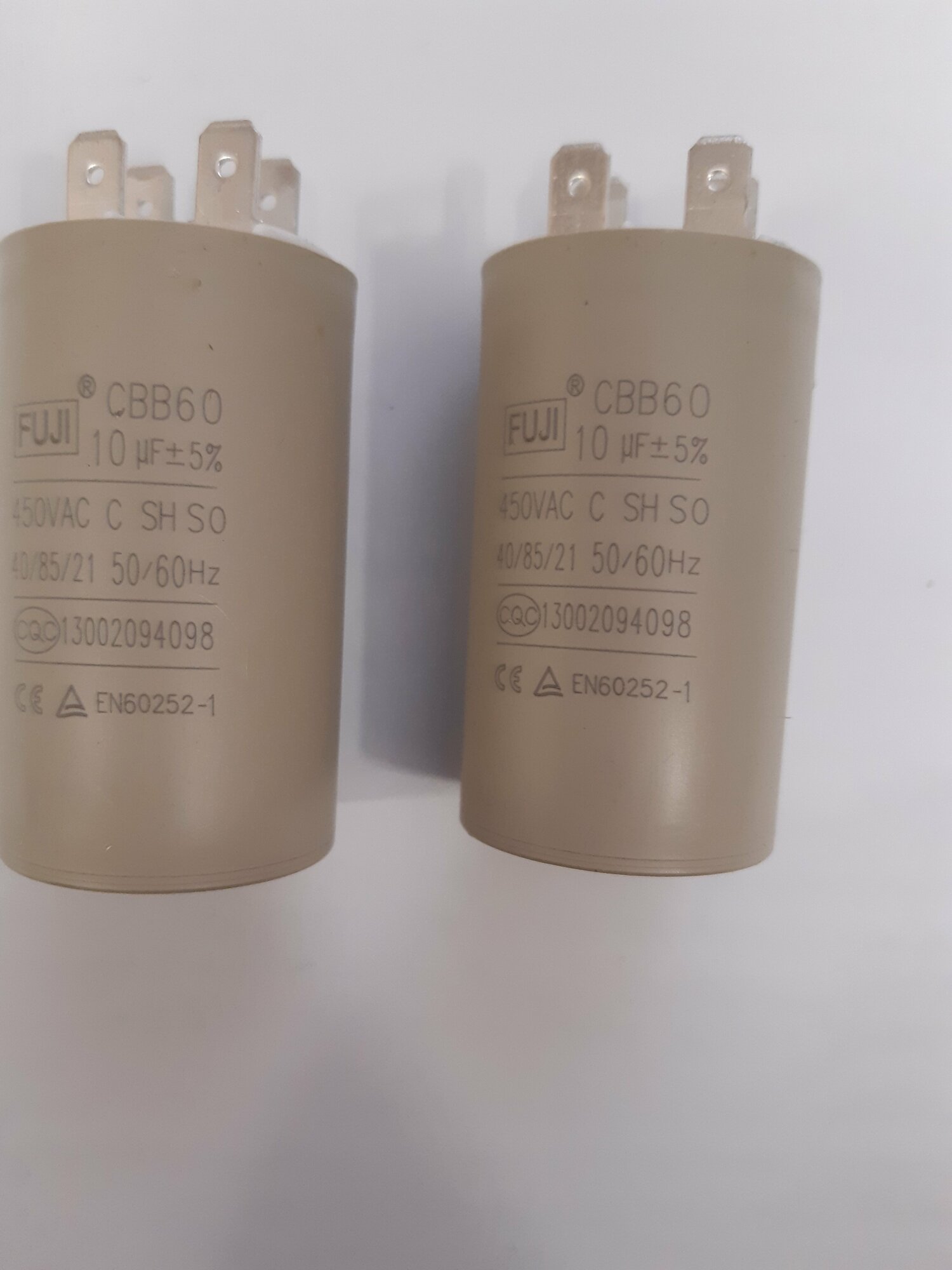 Конденсатор пусковой CBB60 10mF 450V клеммы 6,3мм)