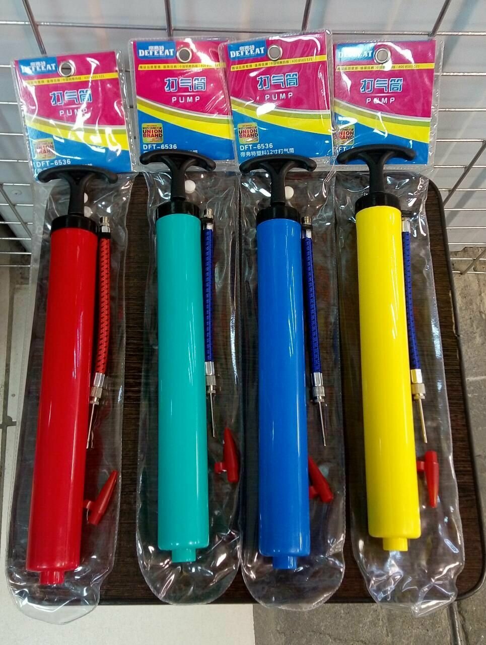 Насос со шланчиком иголкой насадкой для мячей и шин велосипеда
