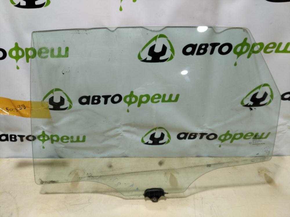 Стекло двери задней левой KIA Ceed 2007-2012 834111H500