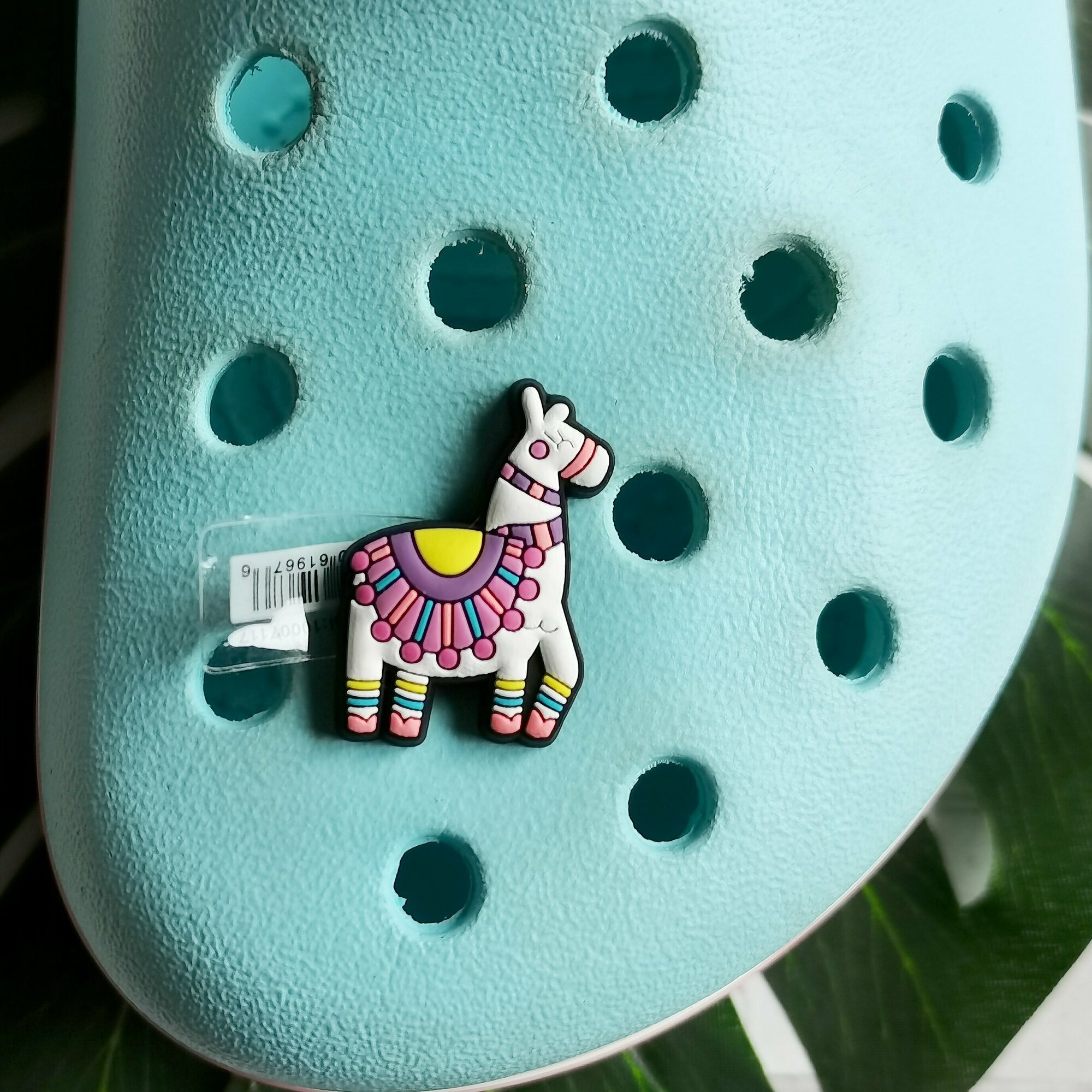 Джибитс альпака на Crocs
