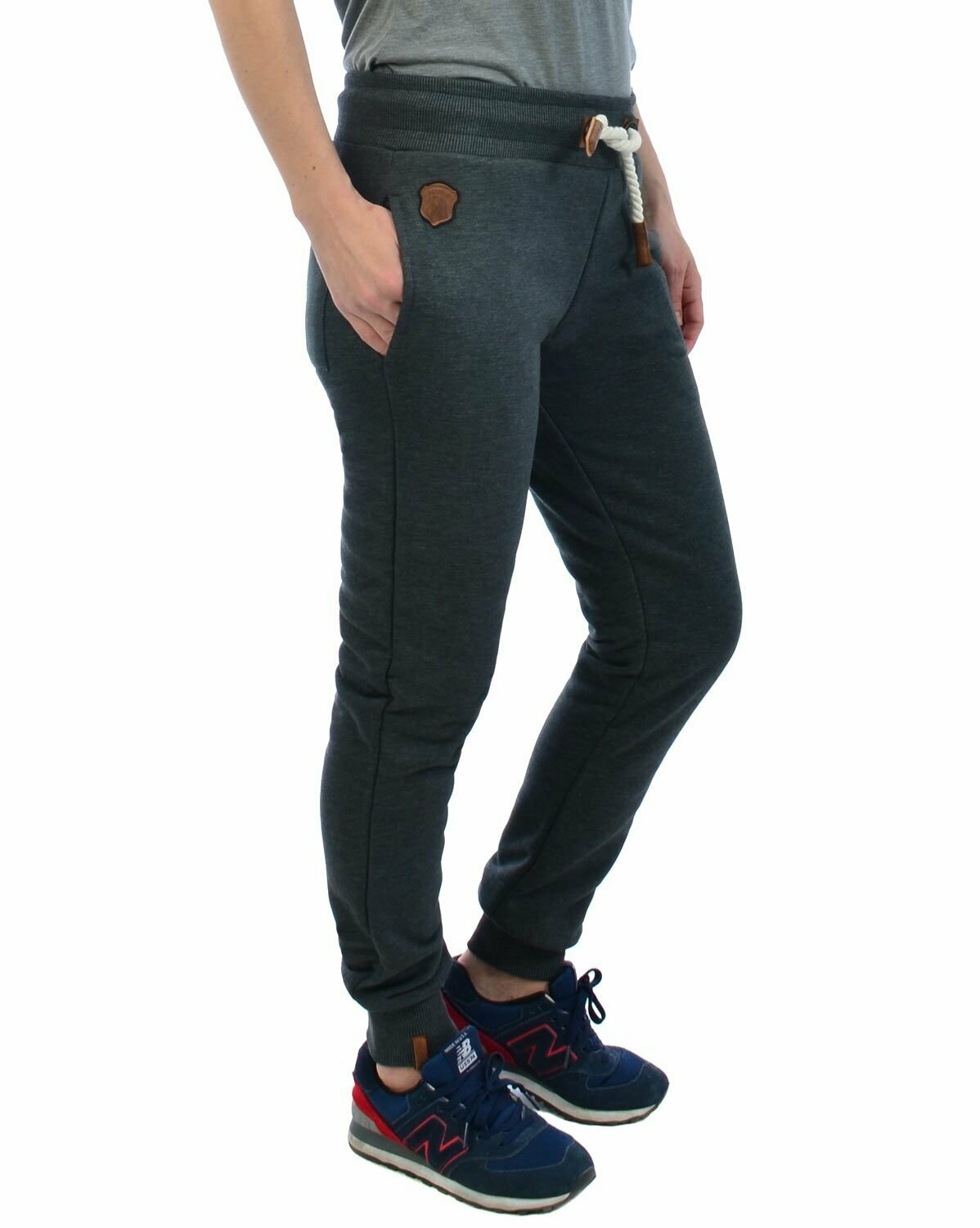 Брюки спортивные