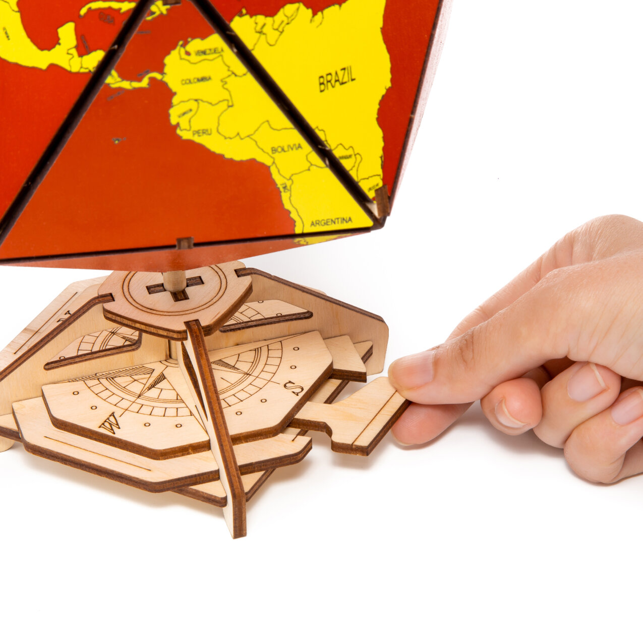 Конструктор деревянный Глобус Икосаэдр с секретом 3D красный Eicosred 14+