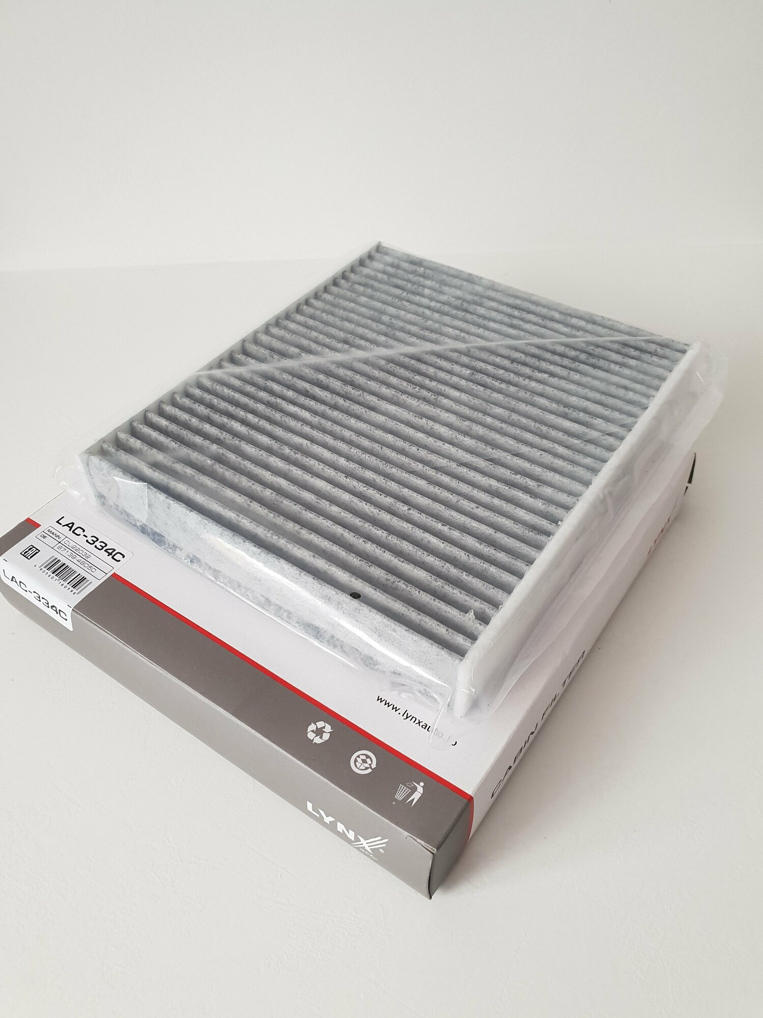 Фильтр салона угольный LYNXauto LAC-334C TOYOTA FORTUNER C-HR ALPHARD VELLFIRE PRIUS HILUX II LEXUS RX 200t 350 450h