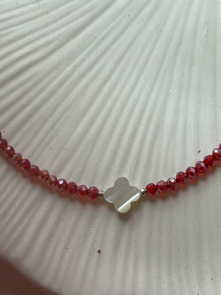 Чокер, перламутр