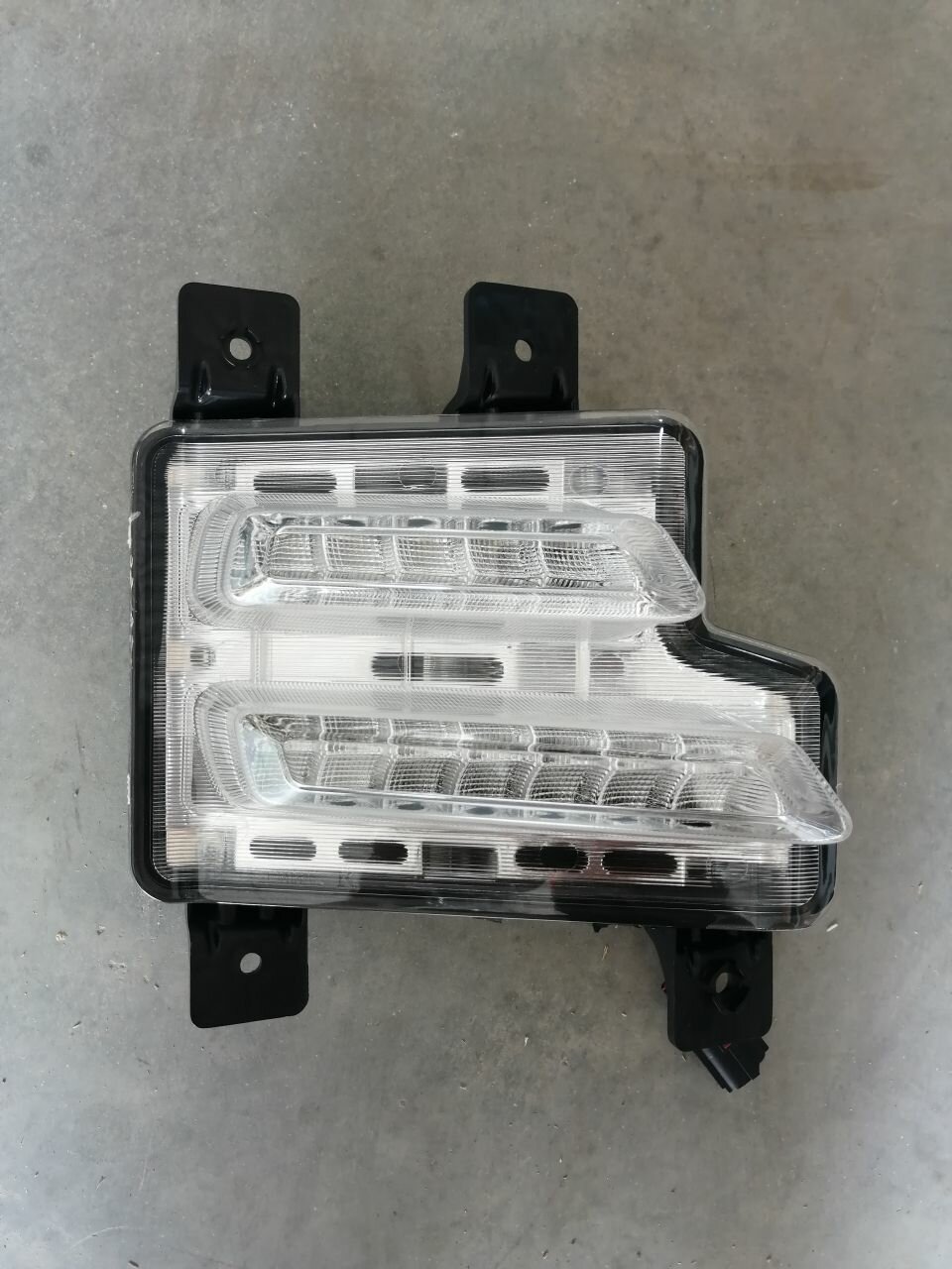 Фара противотуманная правая (LED) Chery Tiggo 7 Pro [1.5 16V CVT внедорожник] 605000269AA