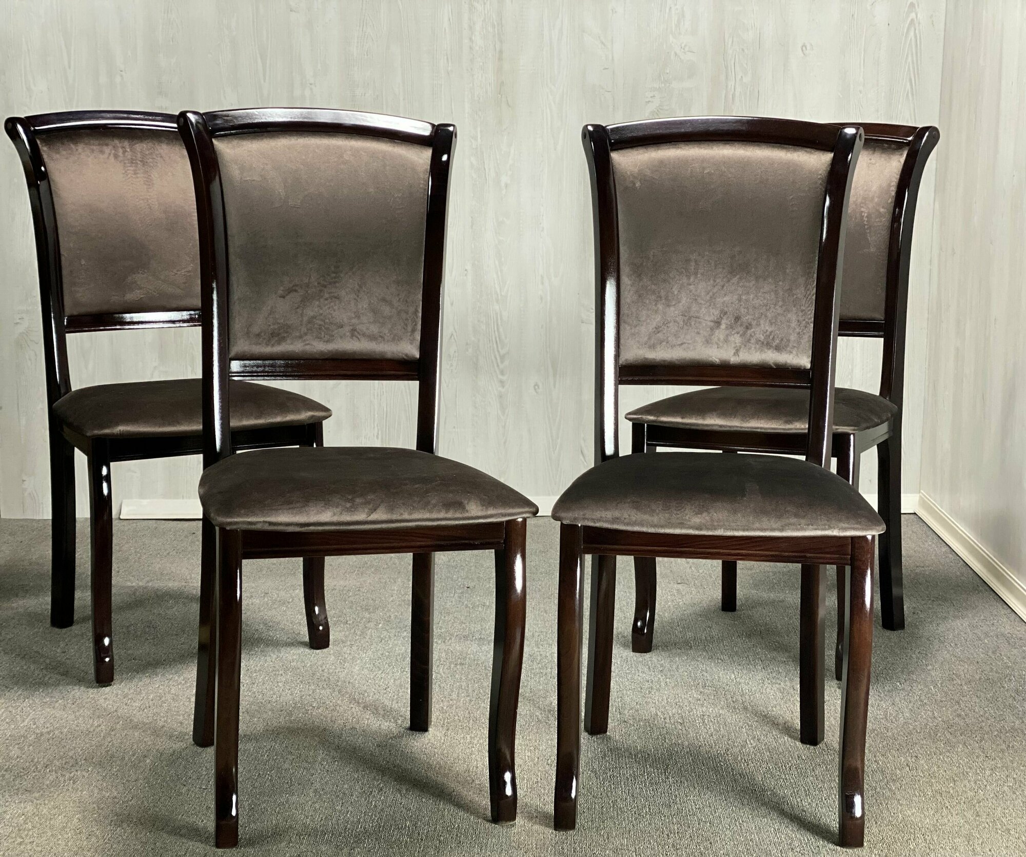 Комплект стульев для кухни из массива бука 4 шт. Цвет темный орех