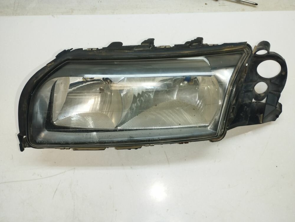 Фара левая Volvo S80 2002 8693537