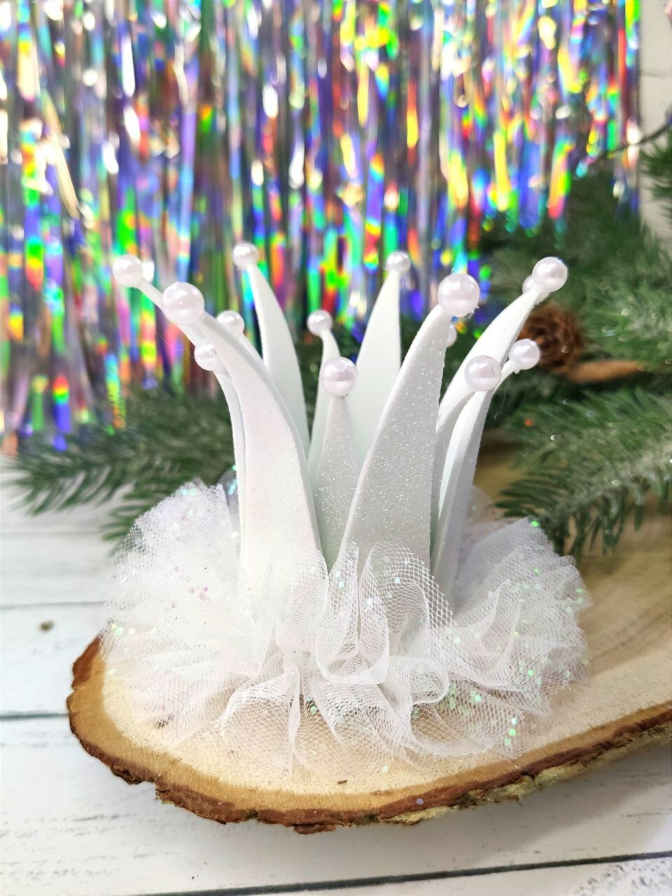 Корона принцессы белая