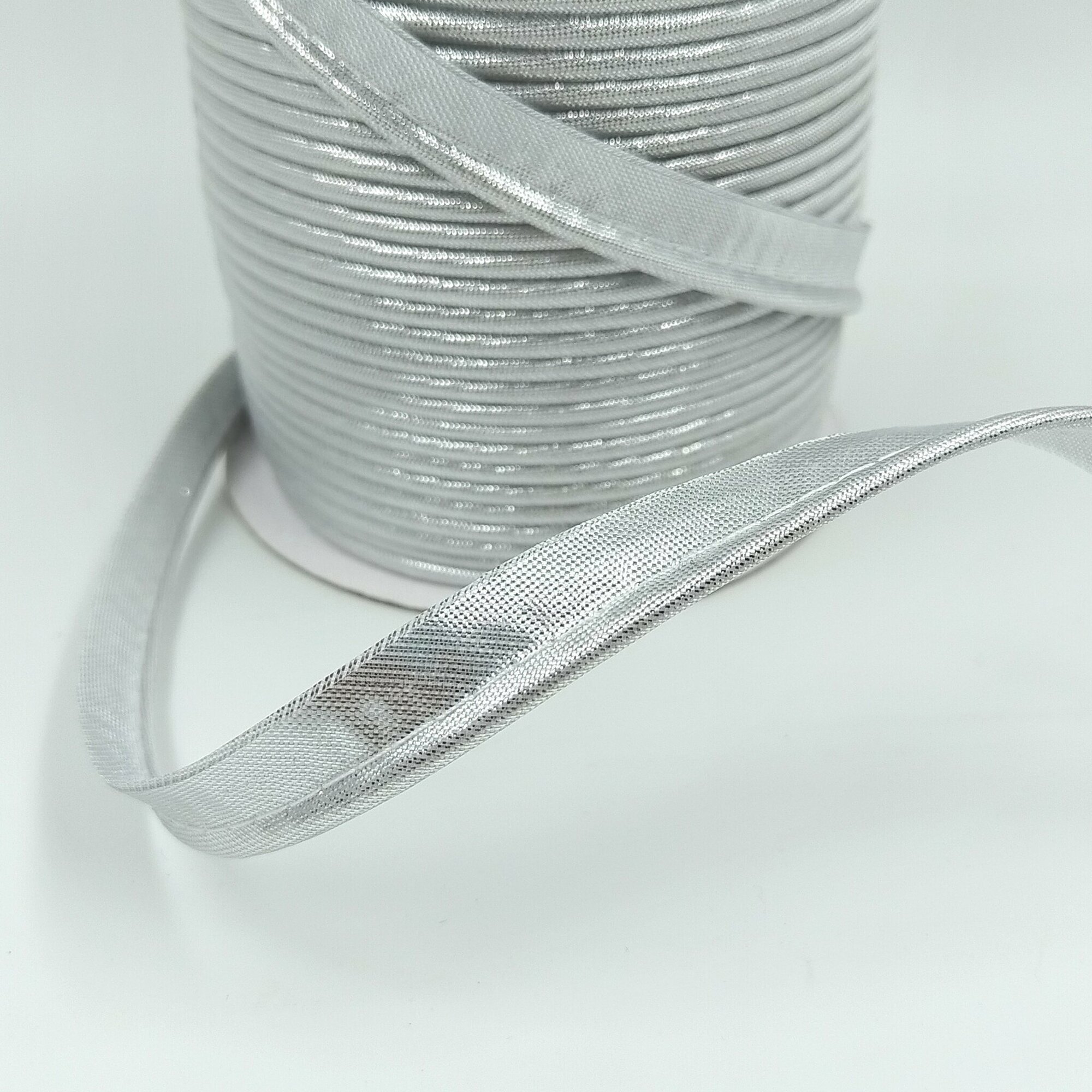 Кант серебристый 3 метра