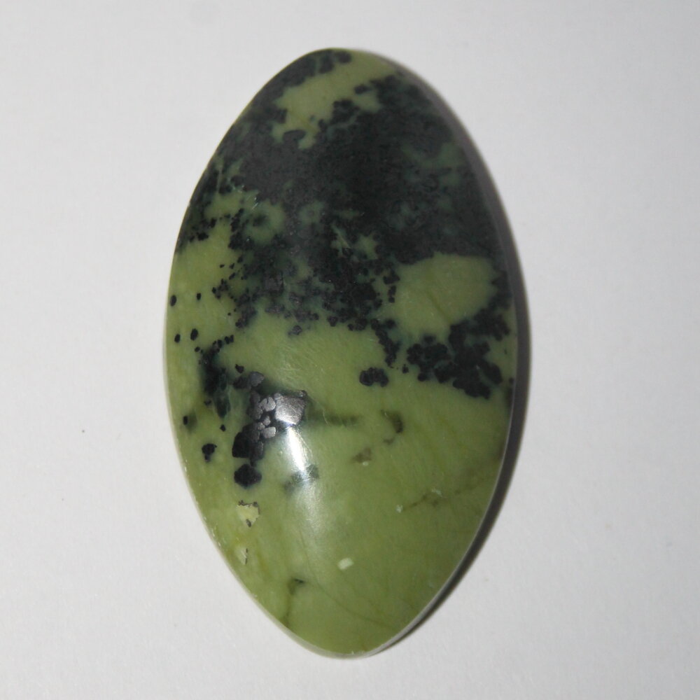 Коллекционный кабошон из Офита, 45х26х3 мм, Урал, "True Stones"