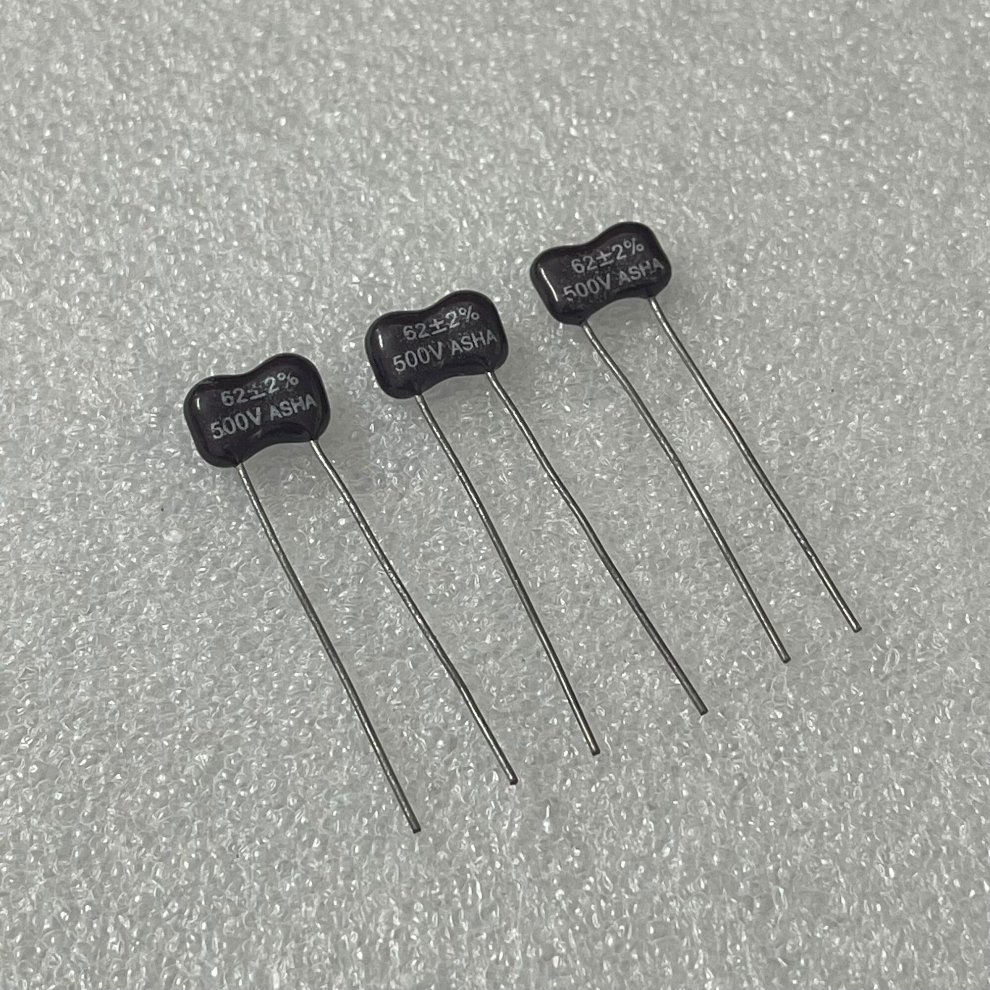 ASHA Серебряная слюда 62PF 500V 2% Высокая точность аудиофильской Серебряная слюда конденсатор P=7мм 1шт цена