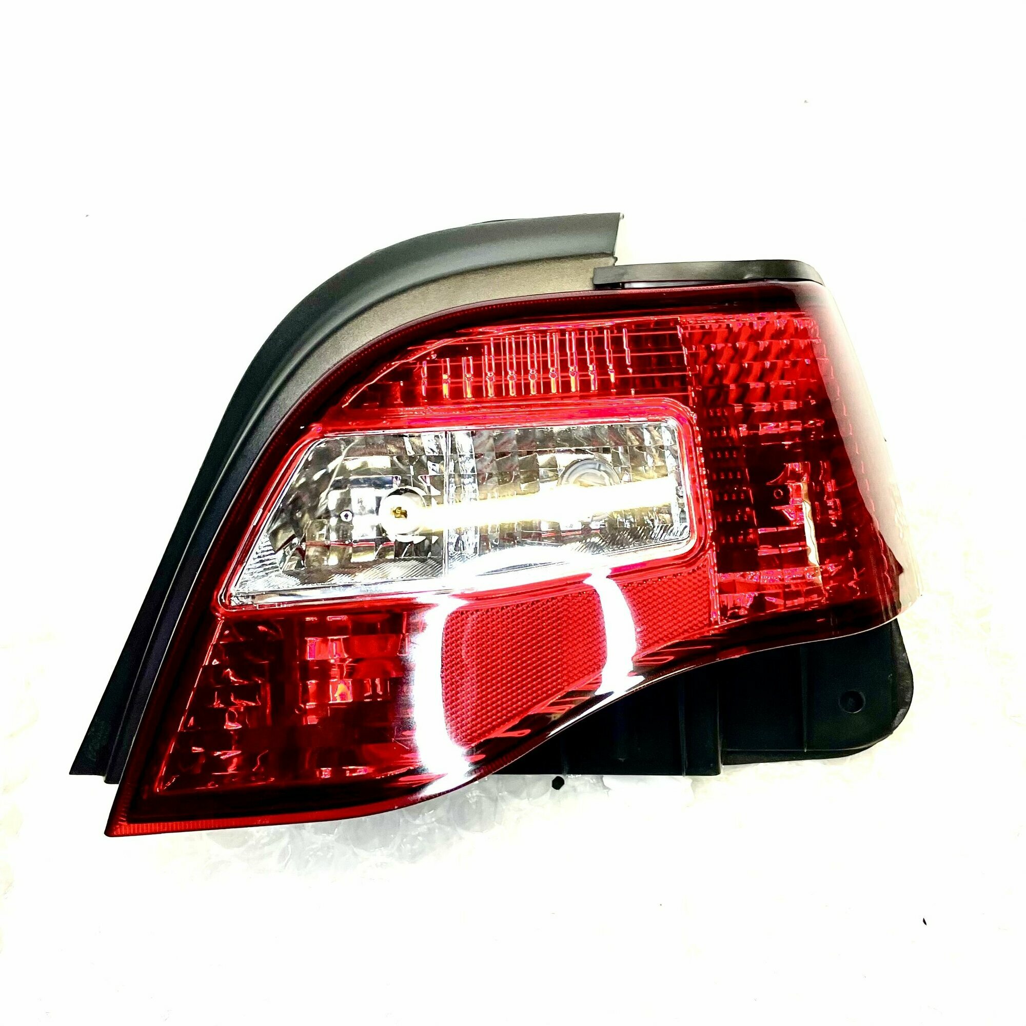 Фонарь задний правый Дэу Нексия N150 с 2008 по 2016г. UZ-DAEWOO