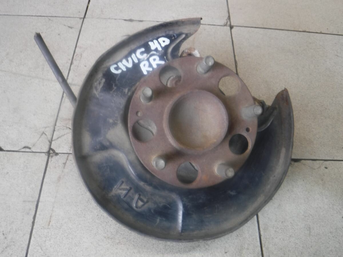 Кулак поворотный задний правый Honda Civic VIII (2005—2009) 52210SNAA50