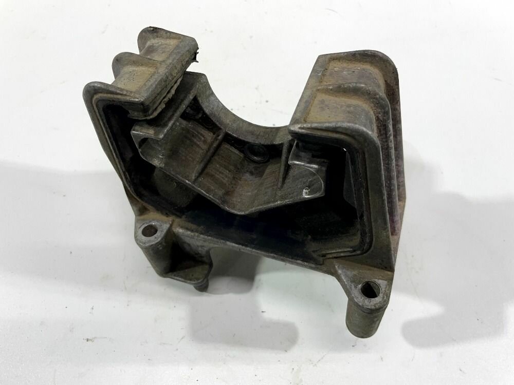 Опора двигателя задняя Opel Vectra B 5682507