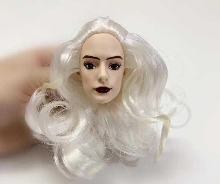 Пластиковые кукольные головы Красная Королева и Король Алиса Белый, белый