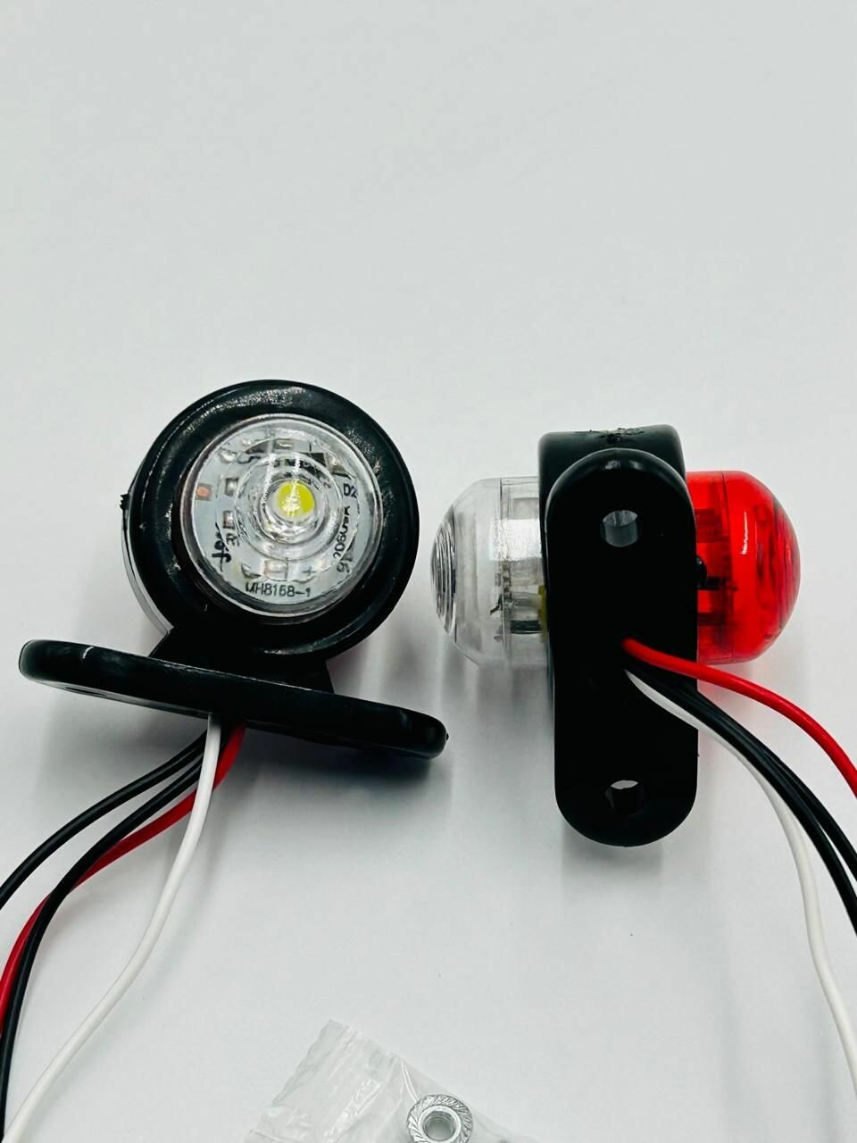 Светодиодные неоновые LED задние габариты / габариты-рога / рожки 24V - 2 штуки