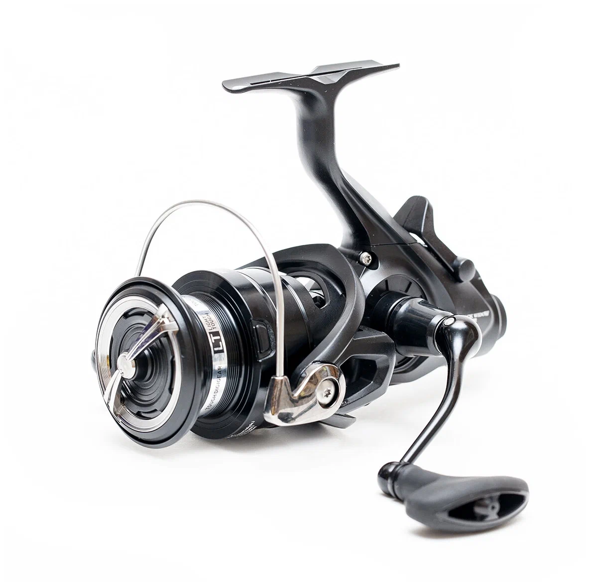 Катушка безынерционная Daiwa 19 BLACK WIDOW BR LT 4000-C, цвет черный