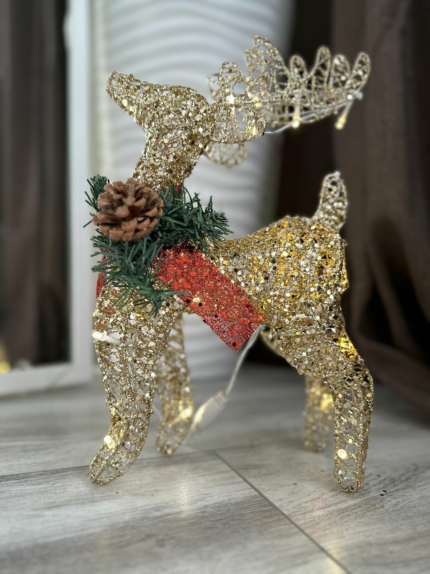 Светящийся олень. Новогодняя фигурка под ёлку