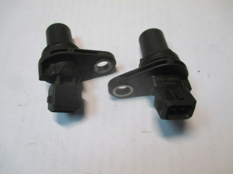 Датчик положения распредвала Форд Фокус 1 928F12K073A1E на 1,6-2,0 литра