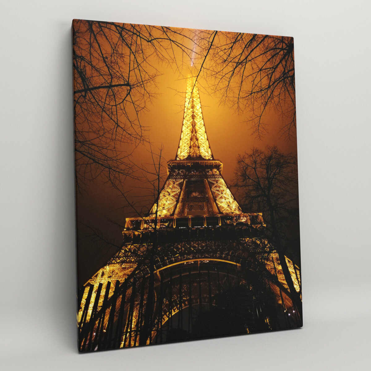Картина на холсте (интерьерный постер) "Эйфелева башня вечером", с деревянным подрамником, размер 30x40 см