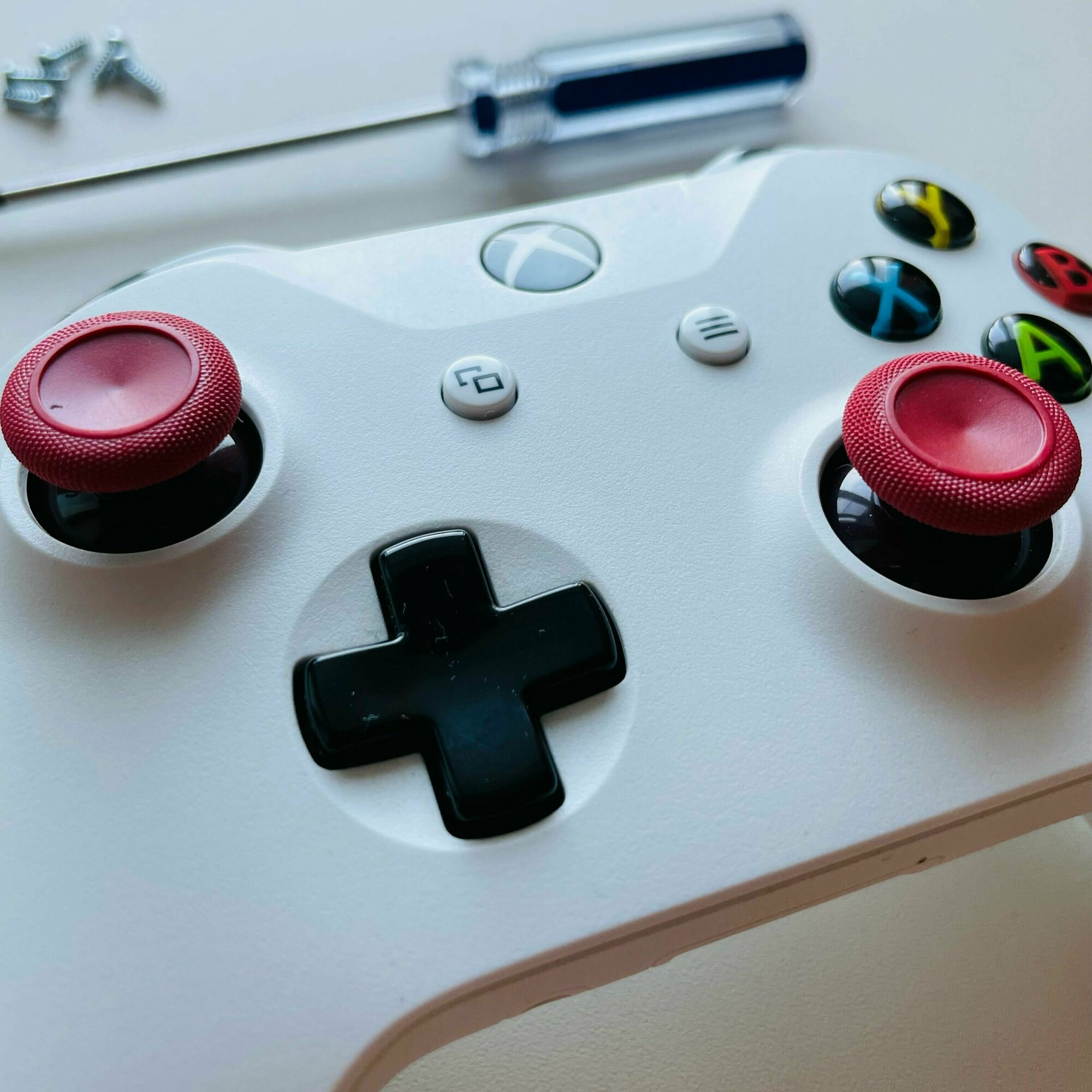 Аналоговые стики для Xbox One/S/X/Series S/X, бордово-красные, 2 шт — фото 1